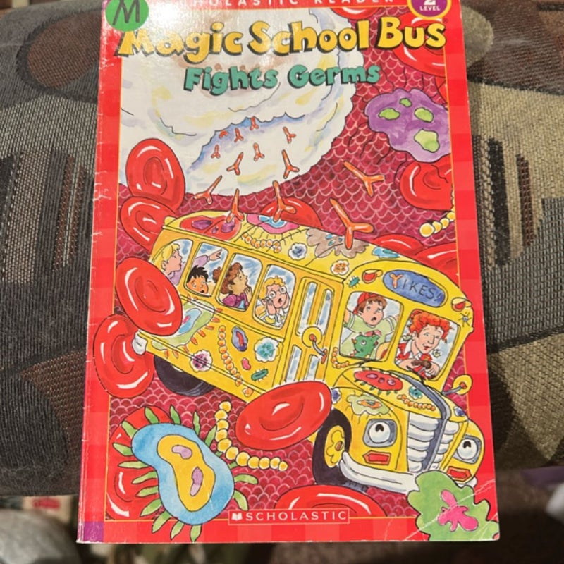 The Magic School Bus Fights Germs by Kate Egan, Joanna Cole