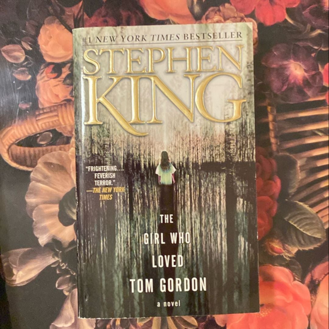 The Girl Who Loved Tom Gordon by Stephen King, Paperback | Pangobooks