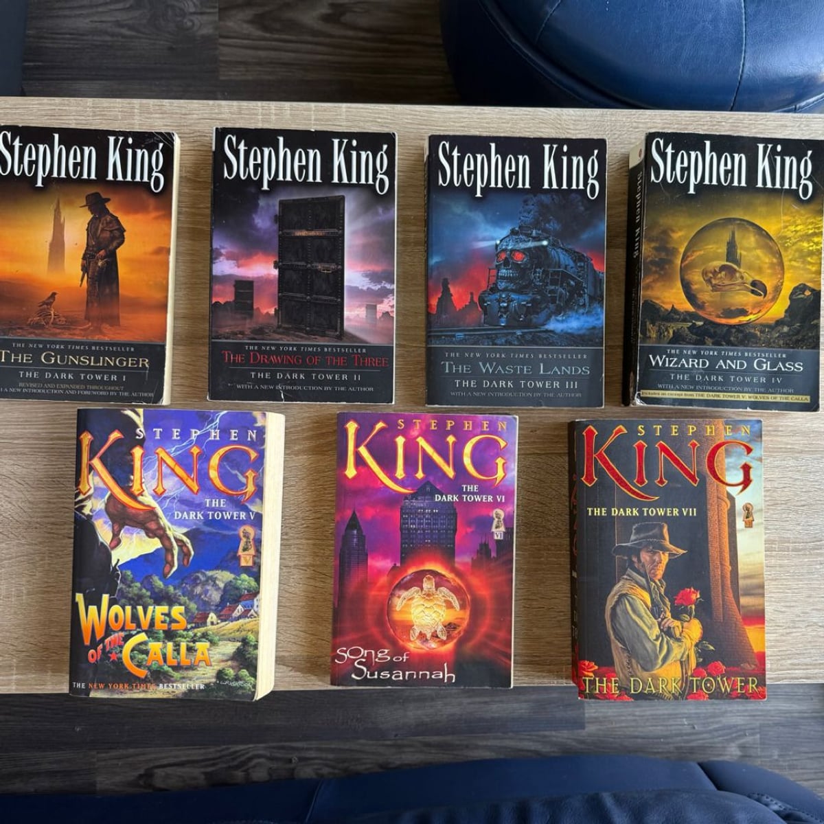The Dark Tower 8-Book Boxed Set by Stephen King
