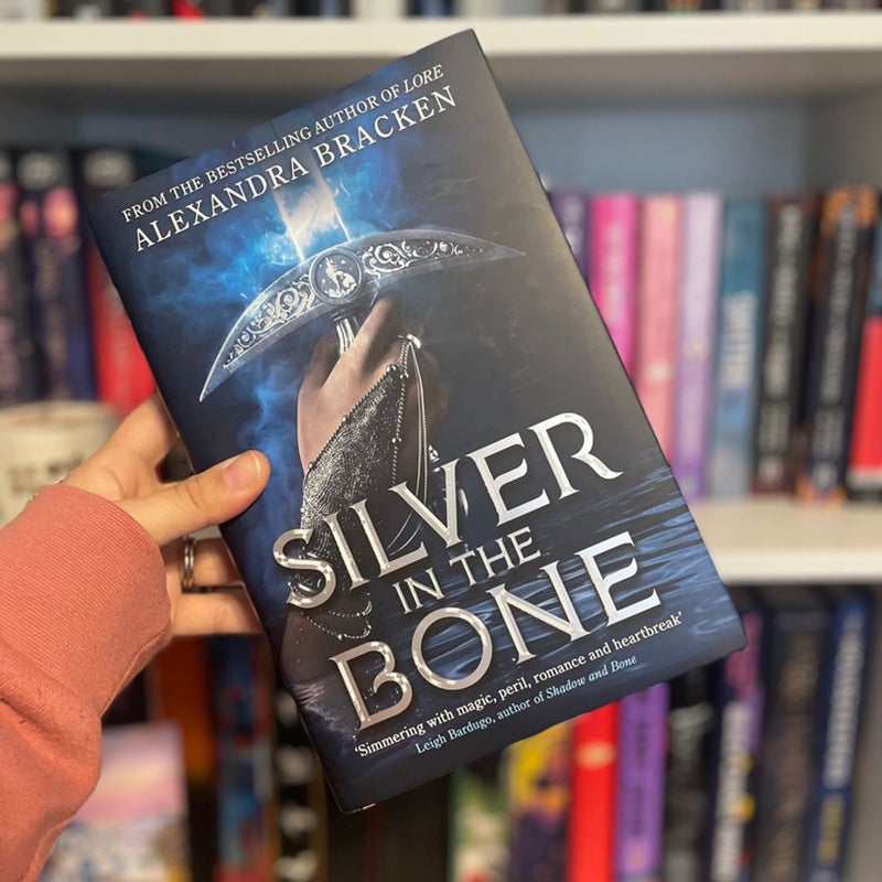 Silver in the Bone (FairyLoot edition) by Alexandra Bracken, Hardcover | Pangobooks