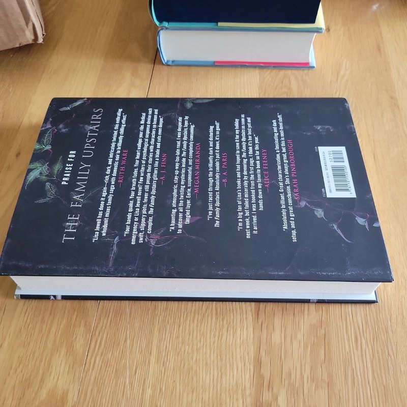 The Family Upstairs by Lisa Jewell, Hardcover | Pangobooks