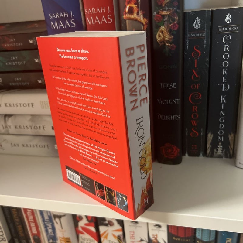 Iron Gold by Pierce Brown, Paperback | Pangobooks