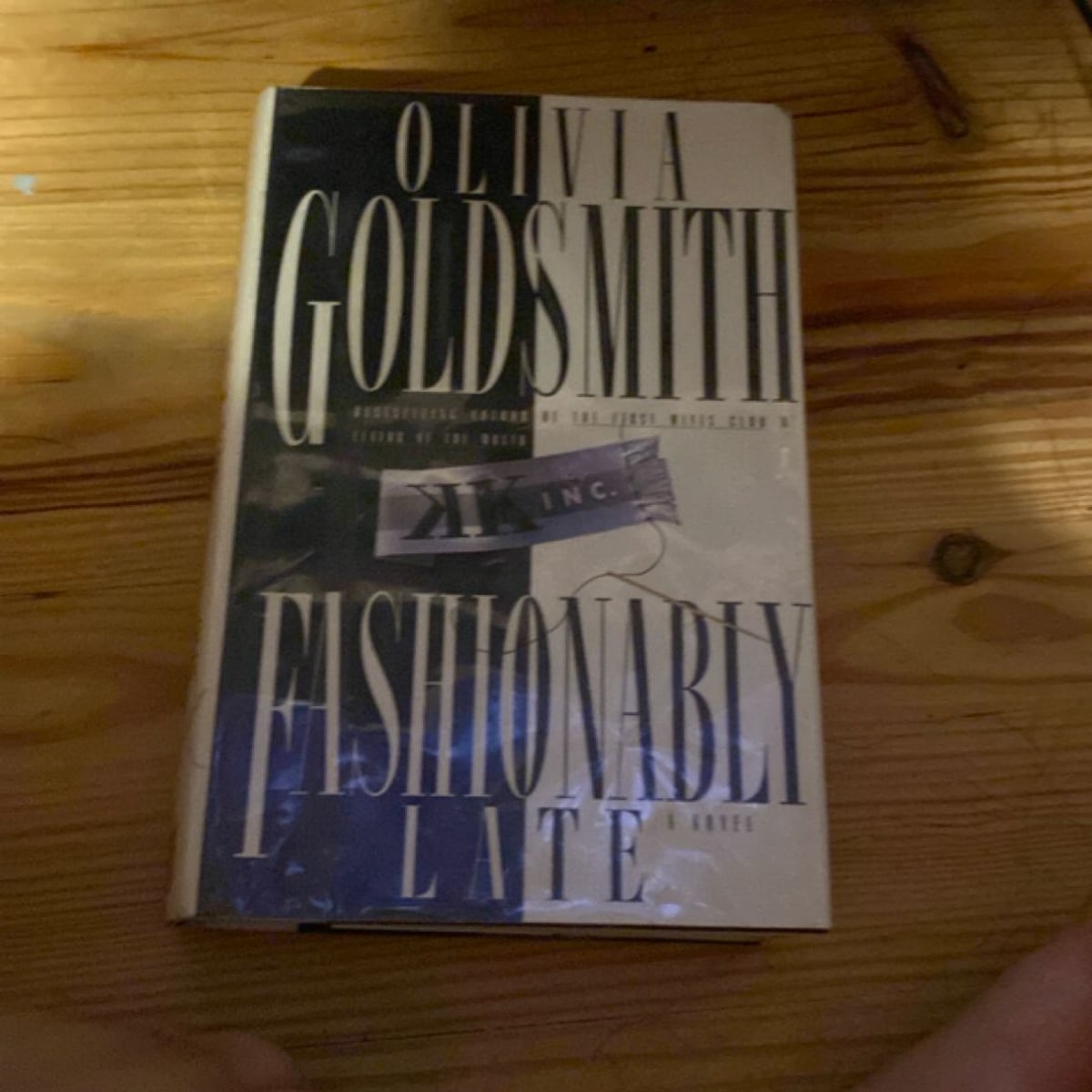 Fashionably Late by Olivia Goldsmith