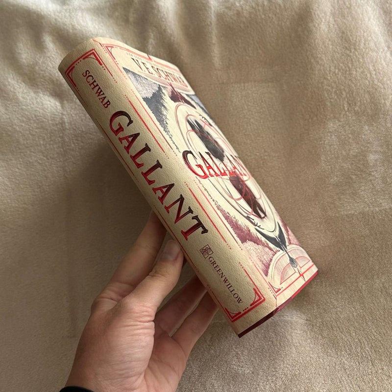 Gallant by V. E. Schwab, Hardcover | Pangobooks