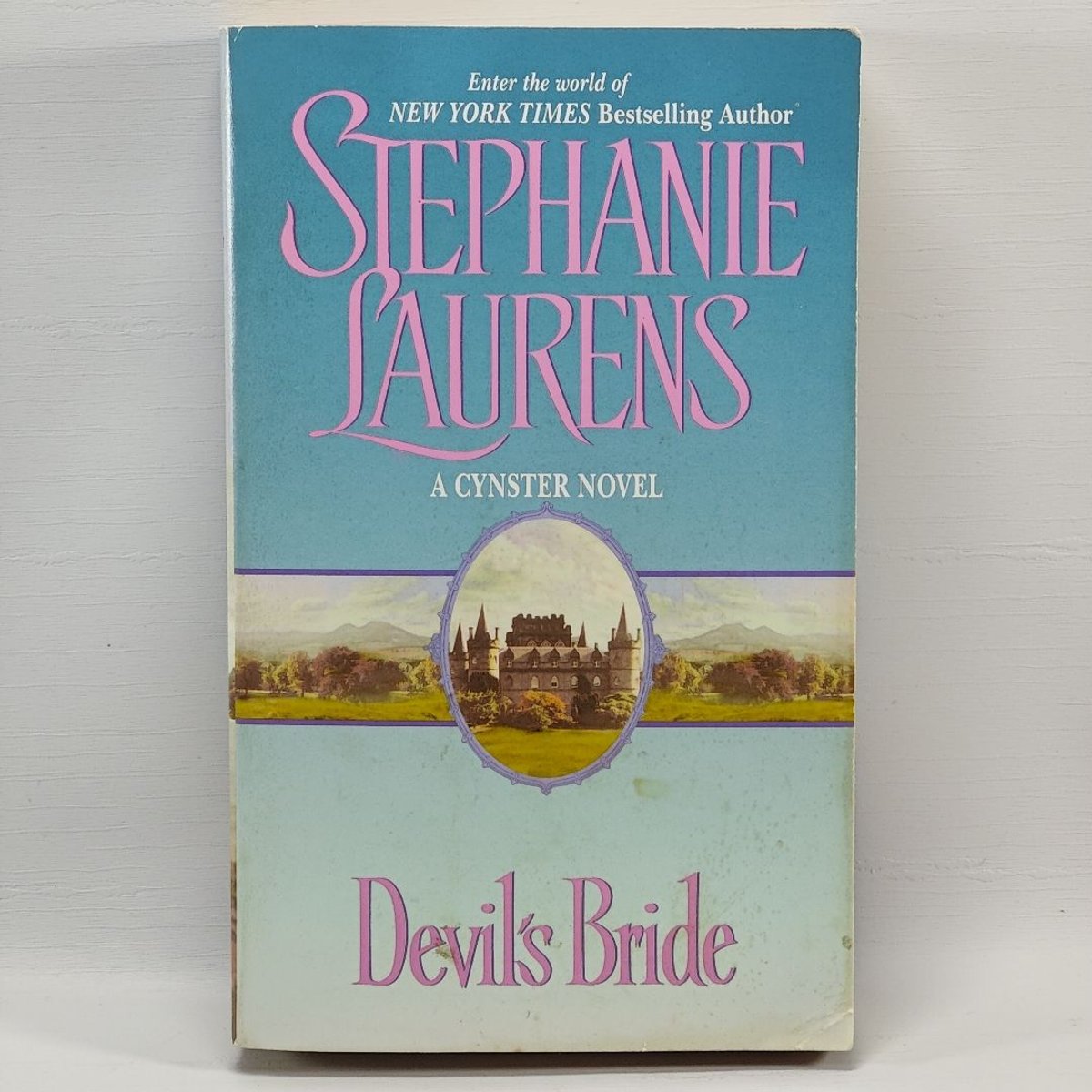 Devil's Bride by Stephanie Laurens