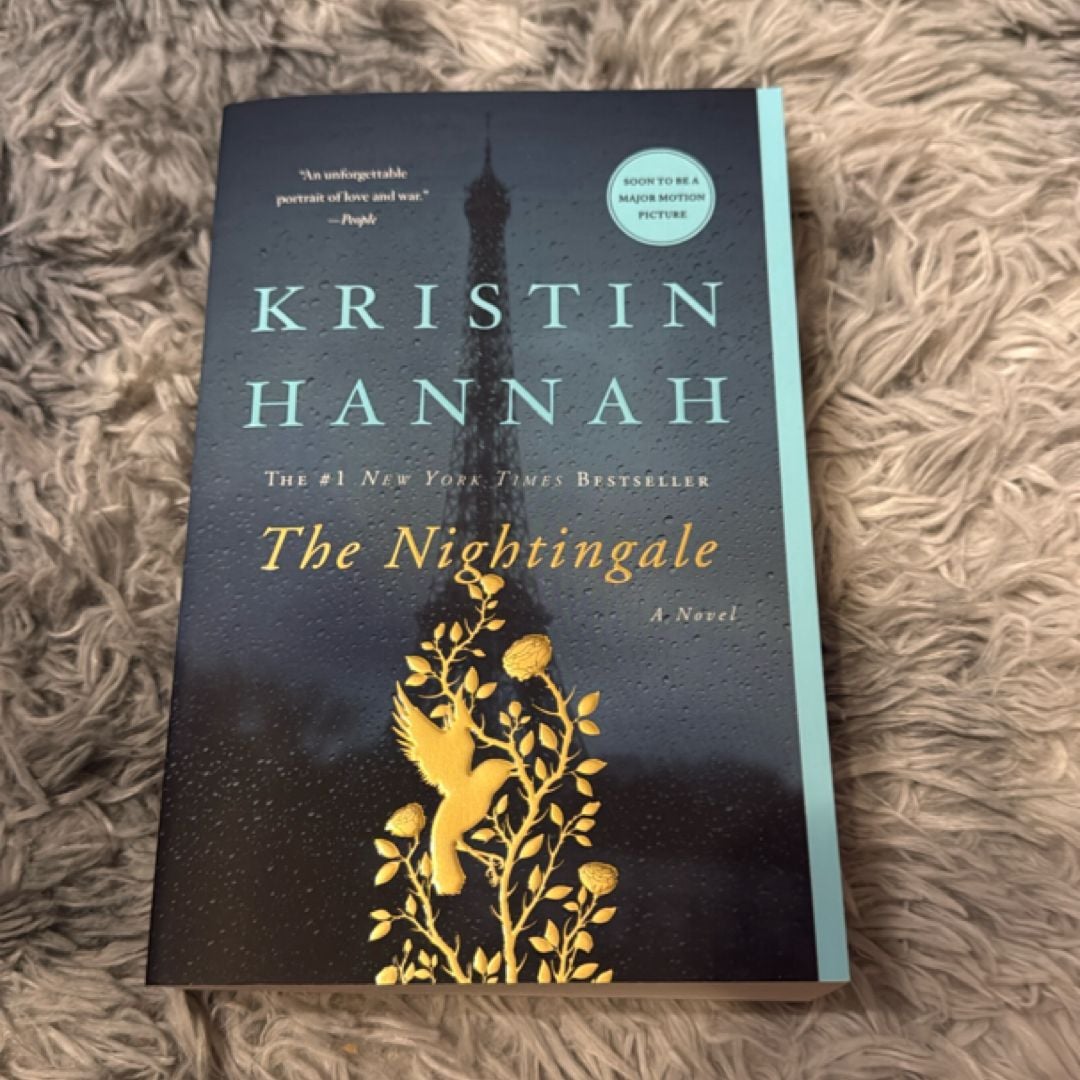 The Nightingale by Kristin Hannah, Paperback | Pangobooks