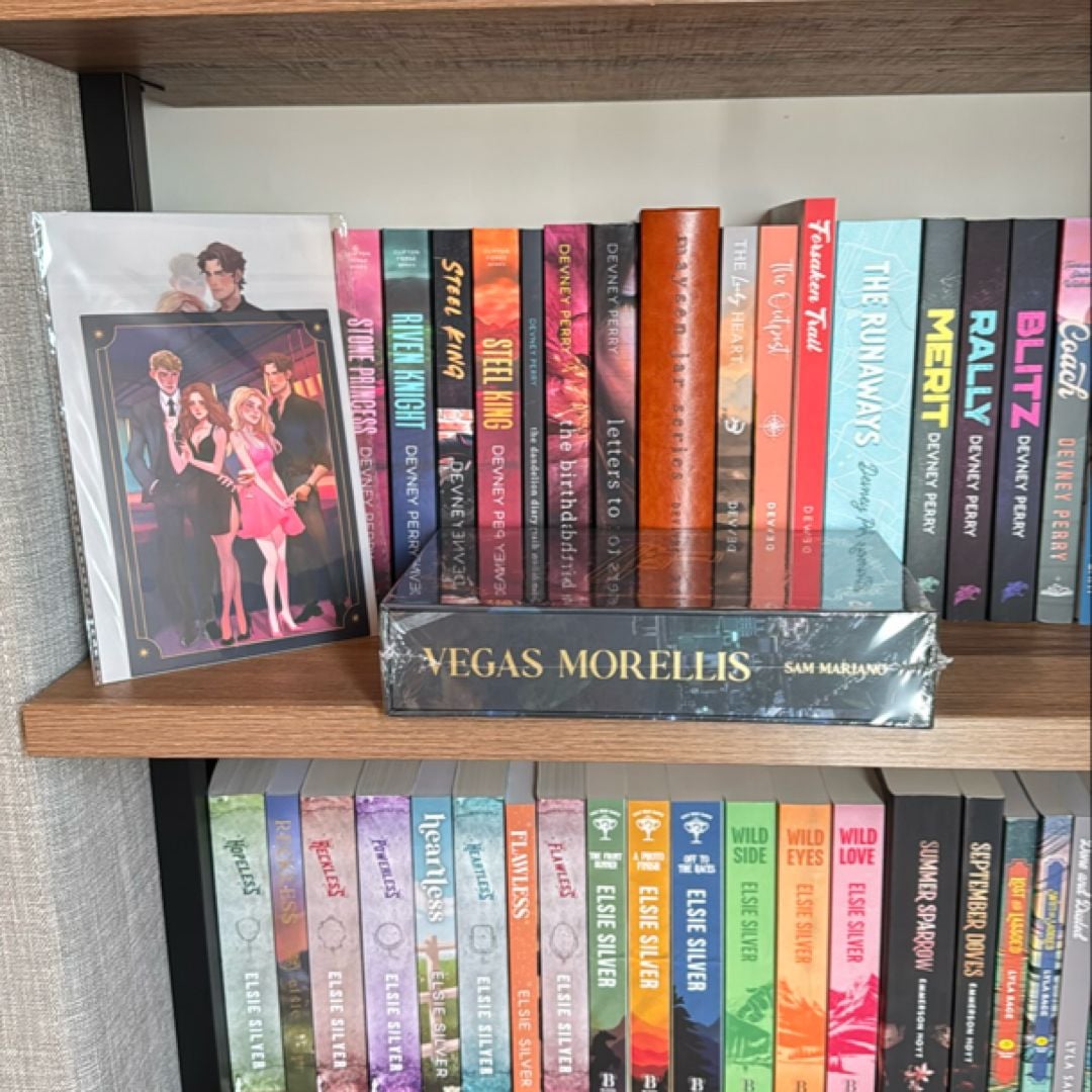 Vegas Morellis by Sam Mariano, Hardcover | Pangobooks
