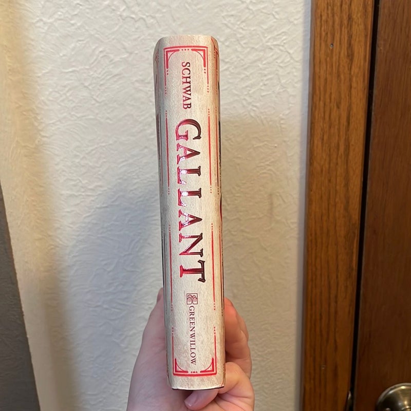 Gallant by V. E. Schwab, Hardcover | Pangobooks