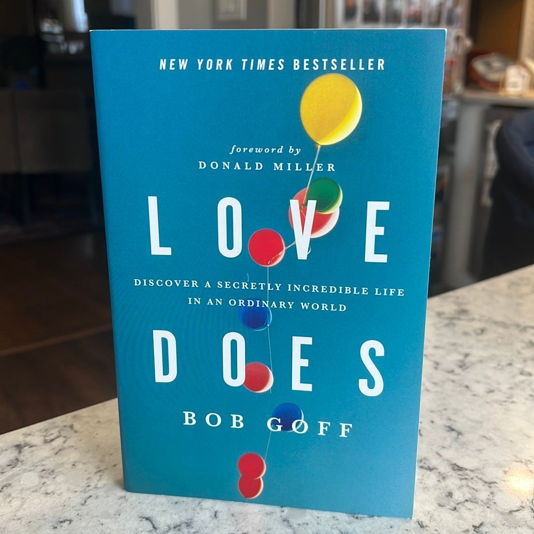 Love Does by Bob Goff, Paperback | Pangobooks