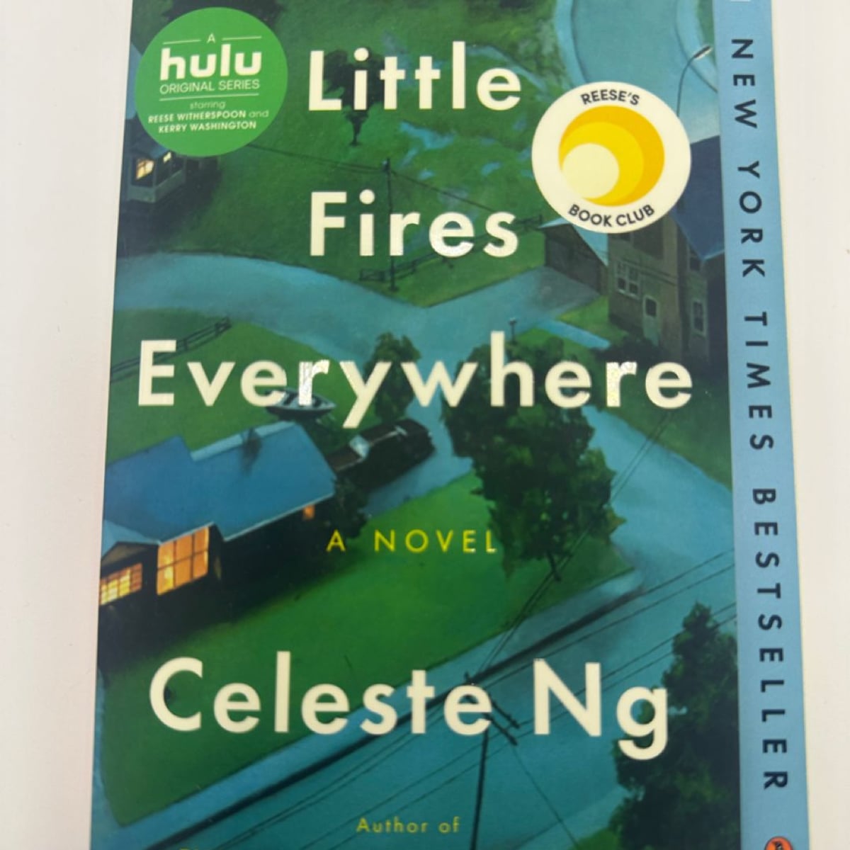 Little Fires Everywhere by Celeste Ng, Paperback | Pangobooks