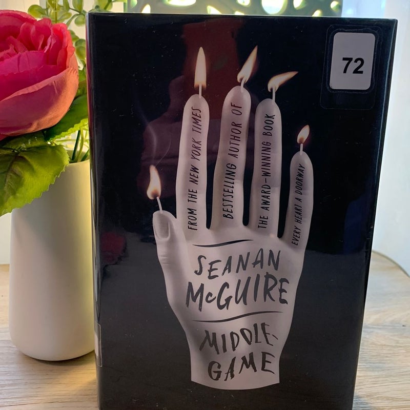 Middlegame by Seanan McGuire, Hardcover | Pangobooks
