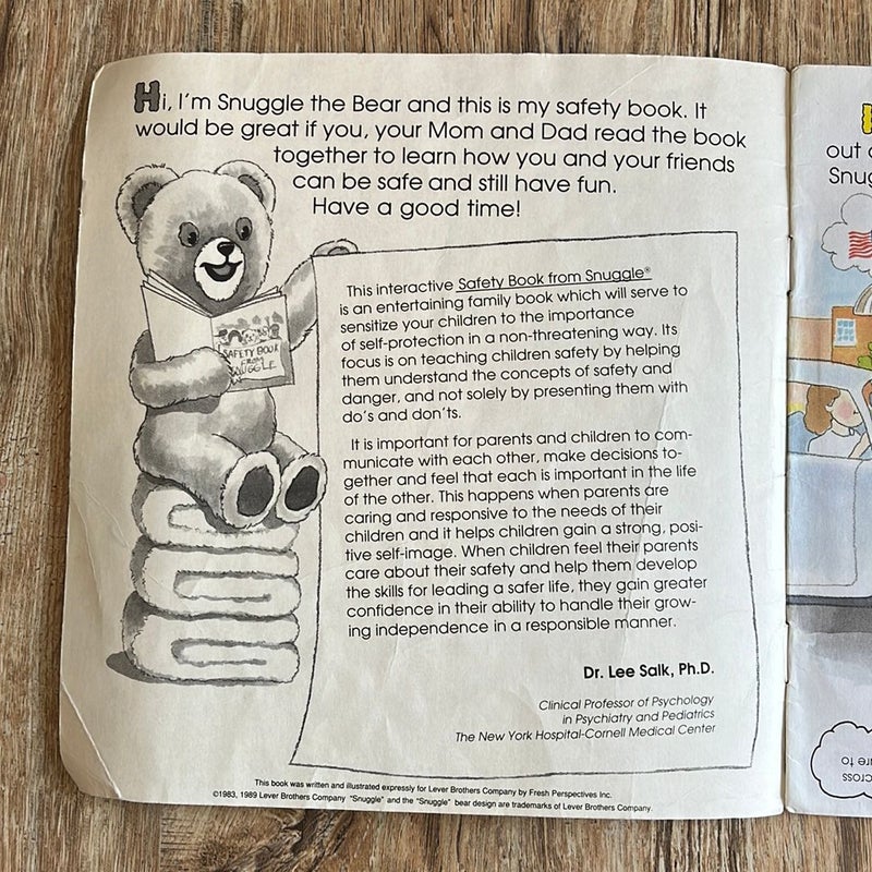 Safety book from snuggle by , Paperback | Pangobooks