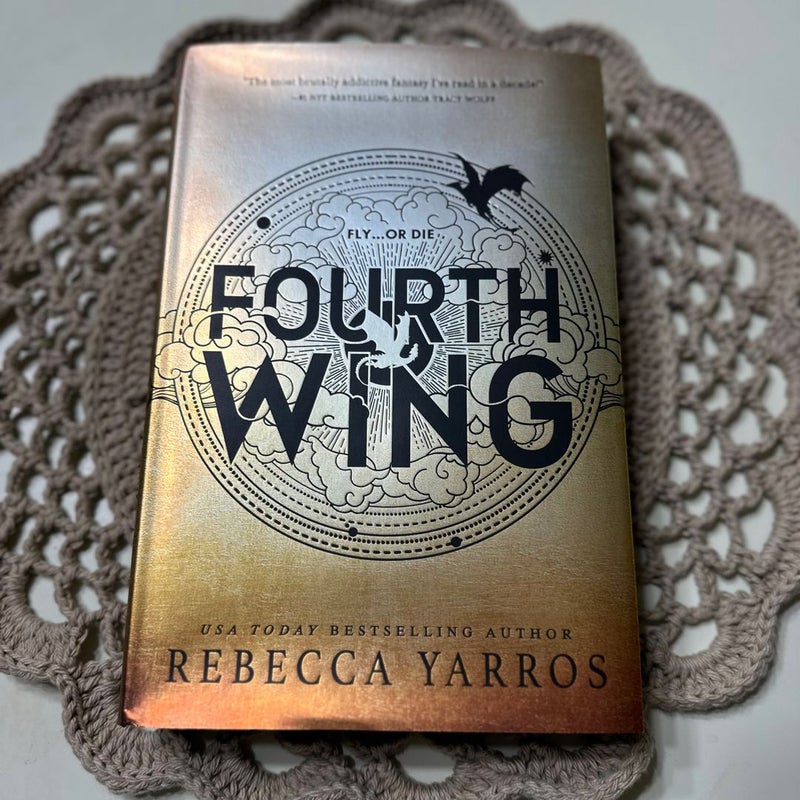 Fourth Wing (First Edition - Sprayed Edges) by Rebecca Yarros ...