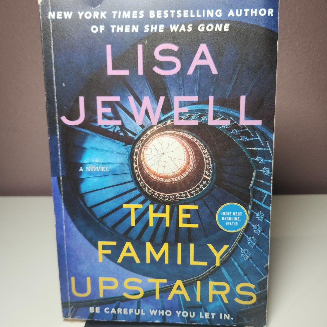 The Family Upstairs by Lisa Jewell, Paperback | Pangobooks