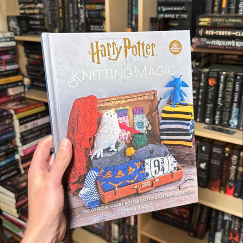 Harry Potter: Knitting Magic by Tanis Gray
