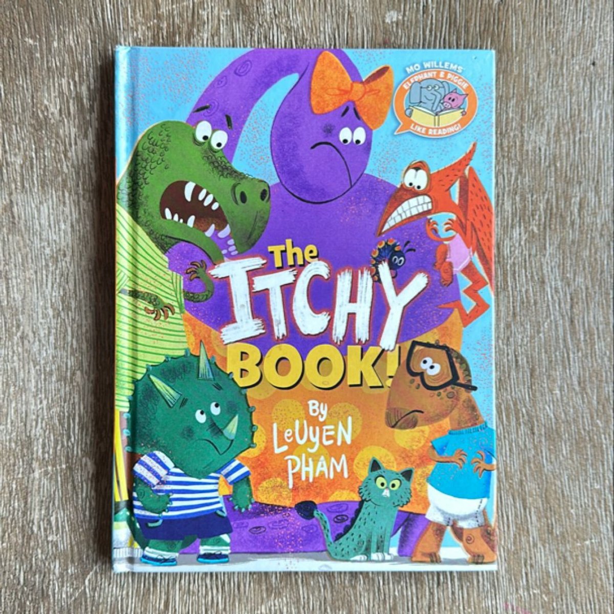 The Itchy Book! (Elephant and Piggie Like Reading!) by Mo Willems