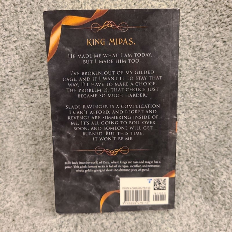 Gleam by Raven Kennedy, Paperback | Pangobooks