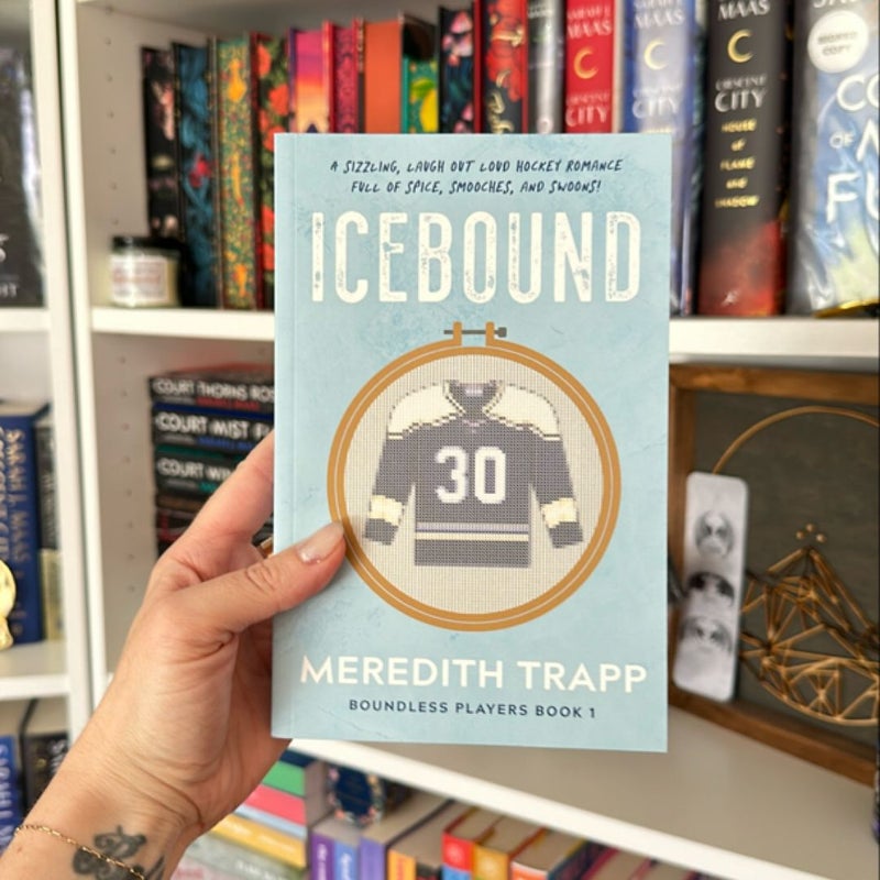 Icebound by Meredith Trapp, Paperback | Pangobooks