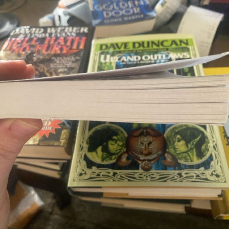 PROM HOUSE by Chelsea Mueller, Paperback | Pangobooks