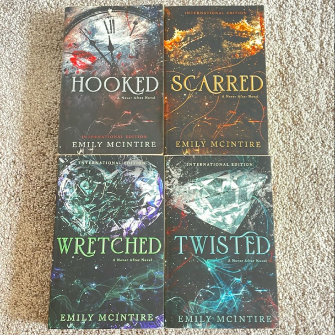 Hooked book bundle by Emily McIntire , Paperback | Pangobooks