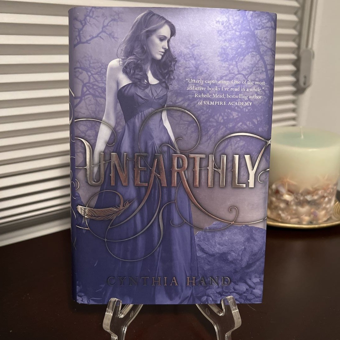 Unearthly by Cynthia Hand, Hardcover | Pangobooks