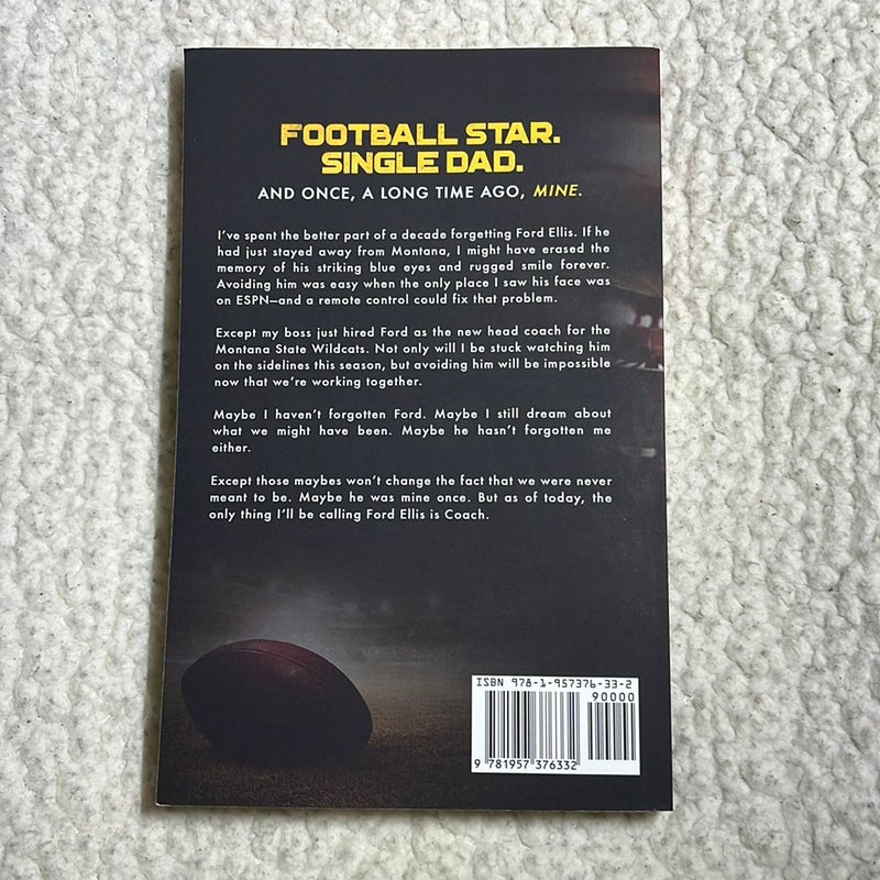 Coach by Devney Perry, Paperback | Pangobooks