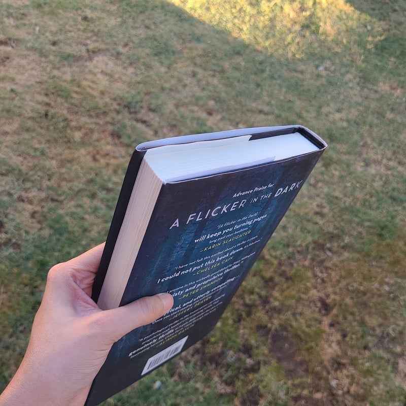 A Flicker In The Dark by Stacy Willingham, Hardcover | Pangobooks
