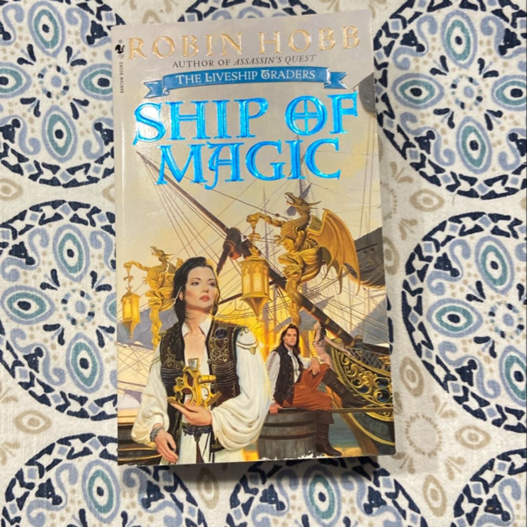 Ship of Magic by Robin Hobb, Paperback | Pangobooks