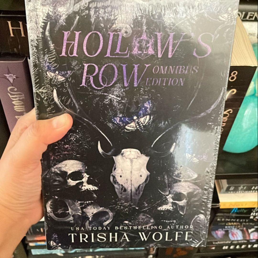 Hollow’s Row by Trisha Wolfe, Hardcover | Pangobooks
