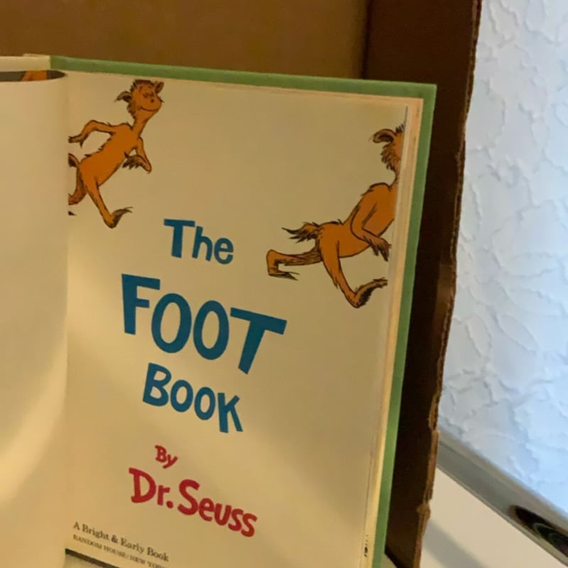 The foot book by Dr. Seuss, Hardcover | Pangobooks