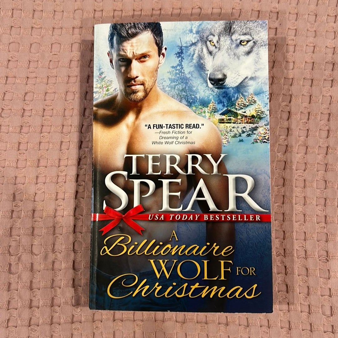 A Billionaire Wolf for Christmas by Terry Spear, Paperback | Pangobooks