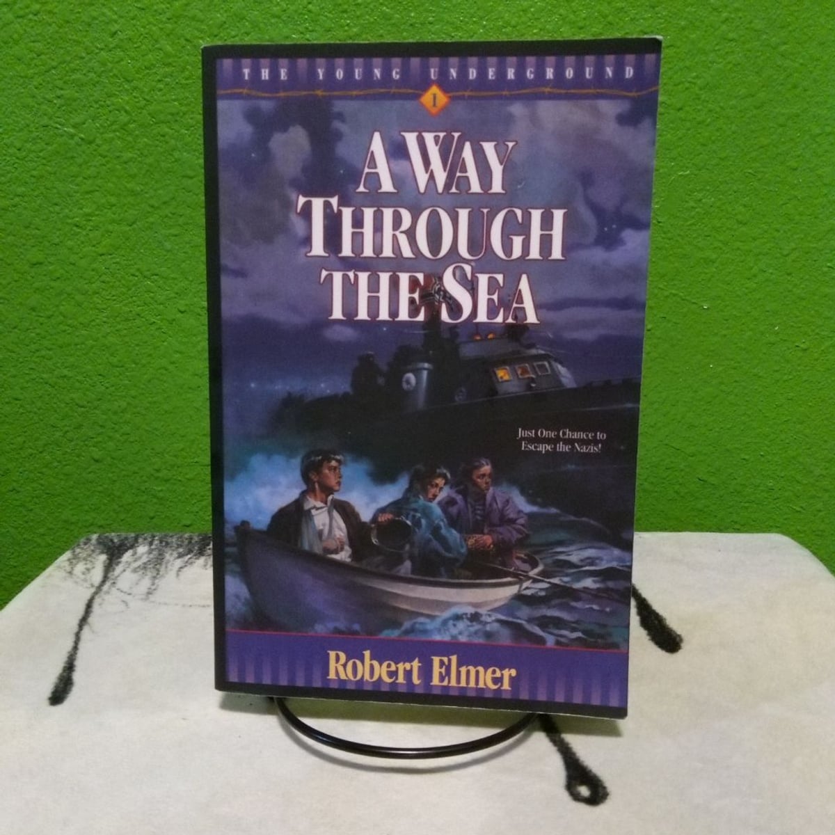 A Way Through the Sea by Robert Elmer