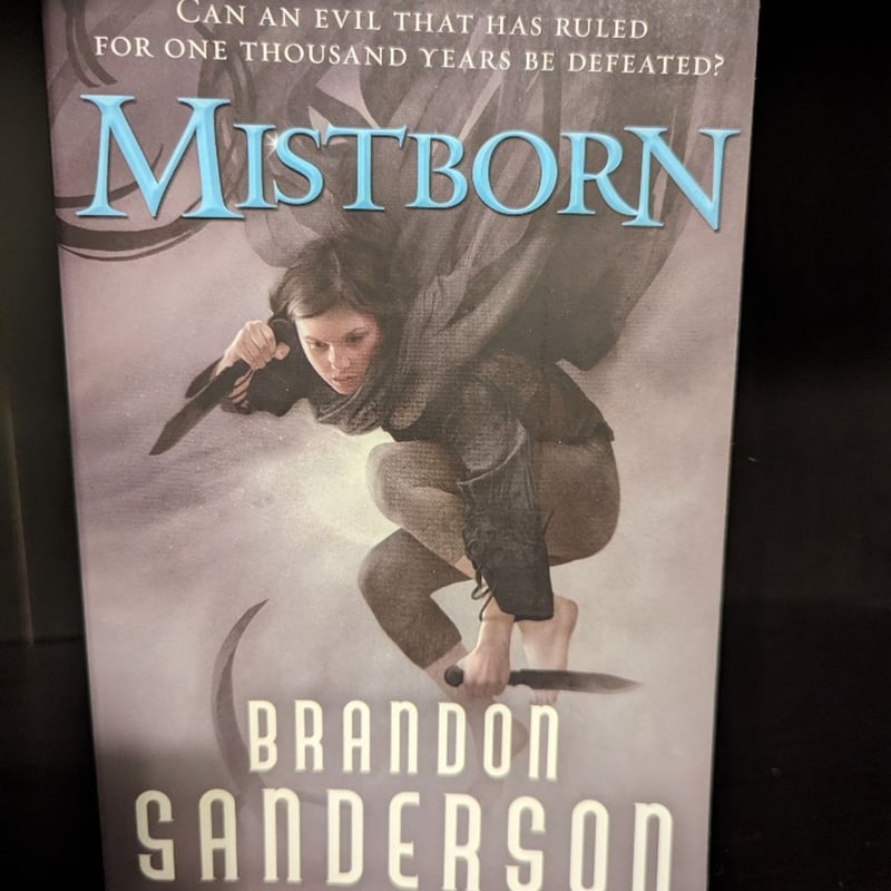 Mistborn by Brandon Sanderson, Paperback | Pangobooks