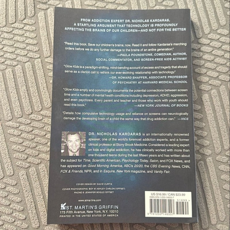 Glow Kids by Nicholas Kardaras