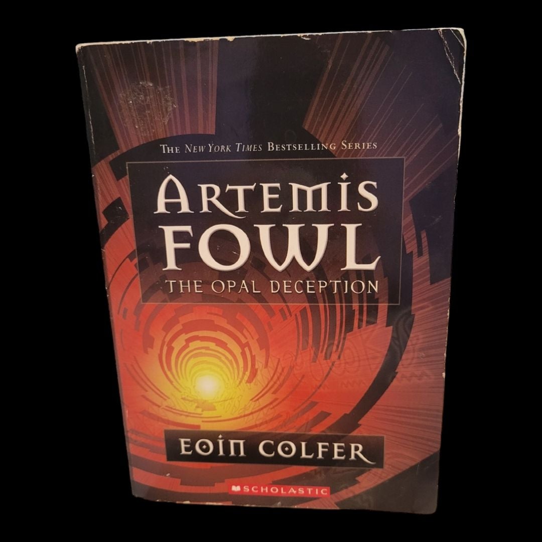 Artemis Fowl by Eoin Colfer, Paperback | Pangobooks