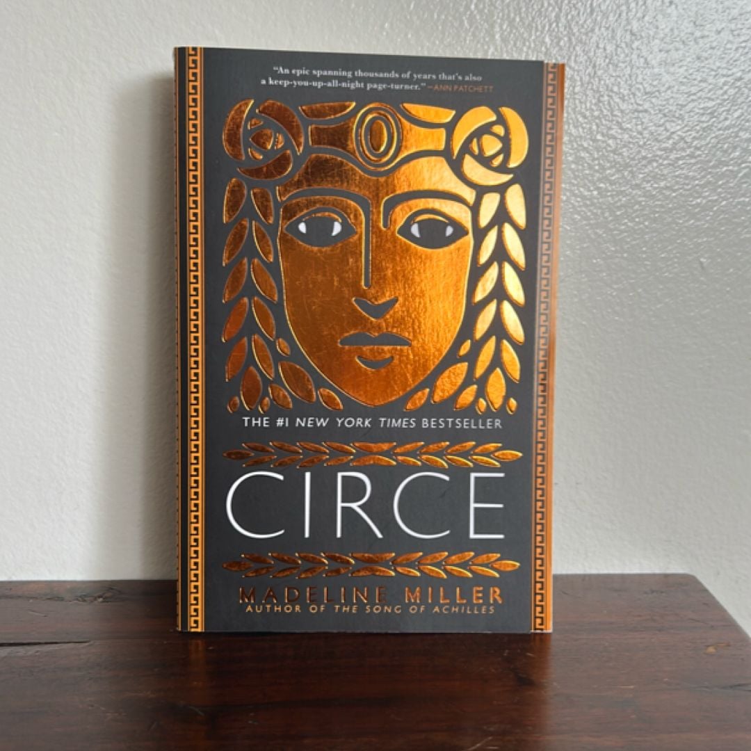 Circe by Madeline Miller, Paperback | Pangobooks