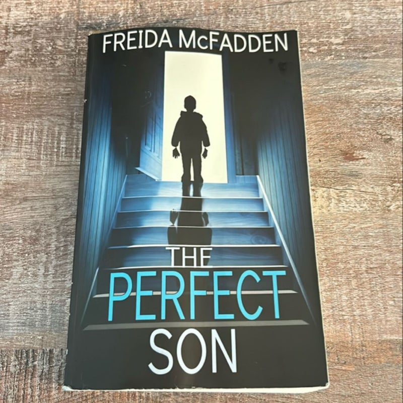 The Perfect Son by Freida McFadden, Paperback | Pangobooks