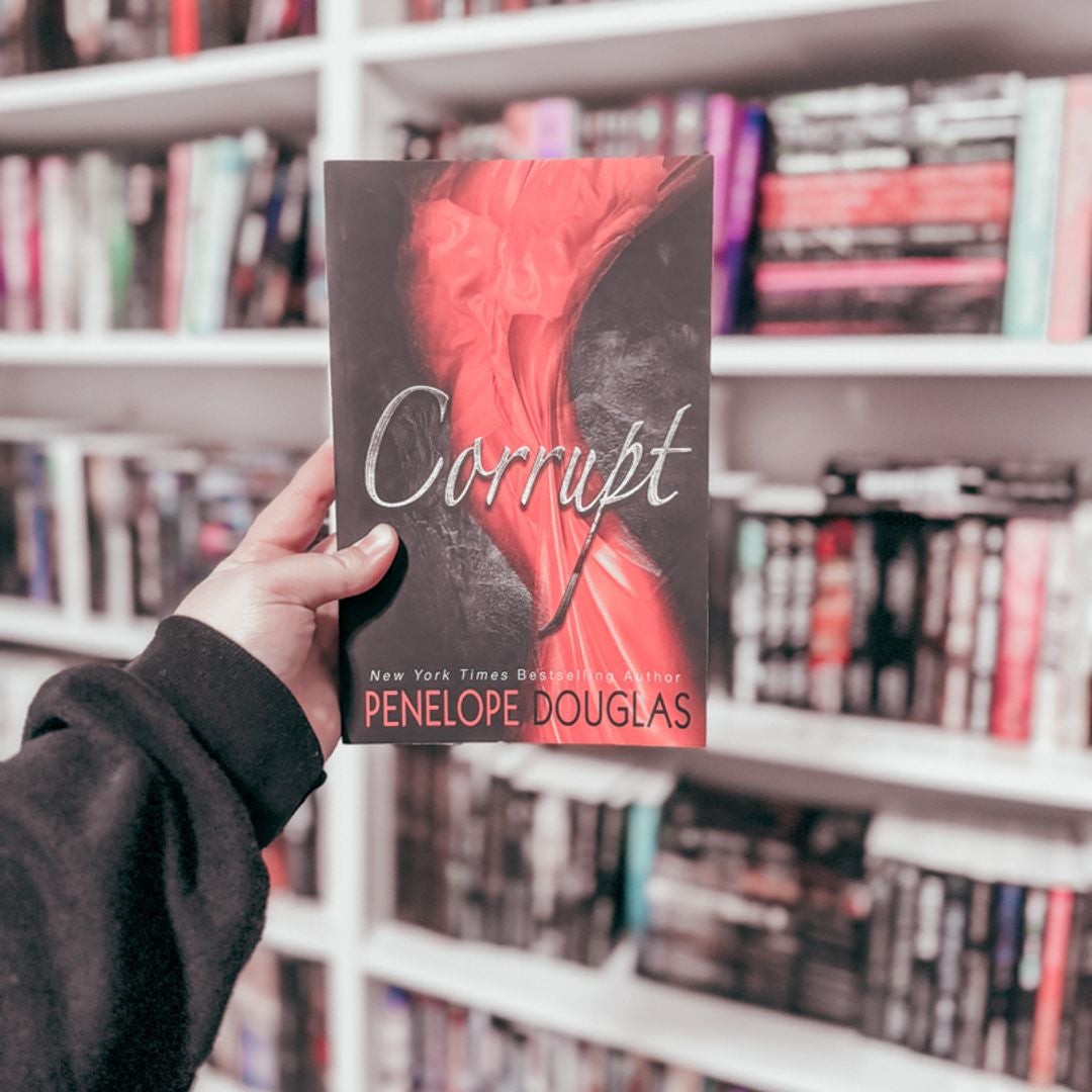 Corrupt OOP cover by Penelope Douglas, Paperback | Pangobooks