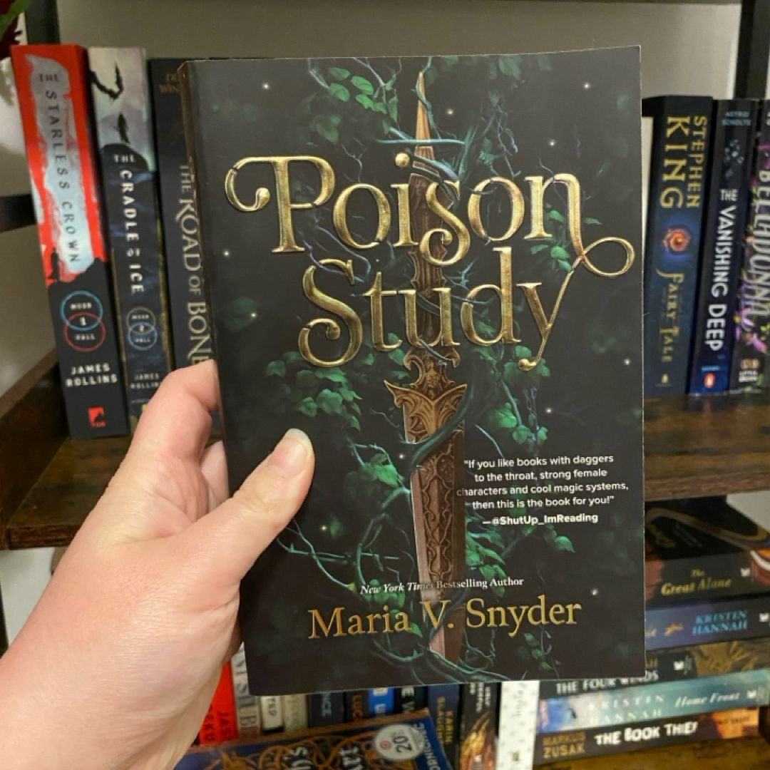 Poison Study by Maria V. Snyder, Paperback | Pangobooks