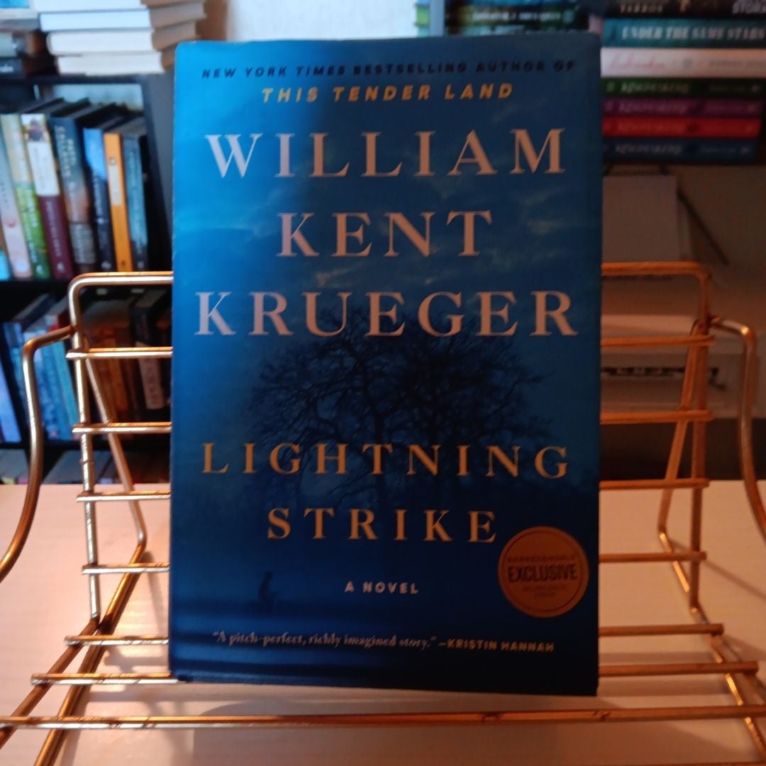 Lightning Strike by William Kent Krueger, Hardcover | Pangobooks