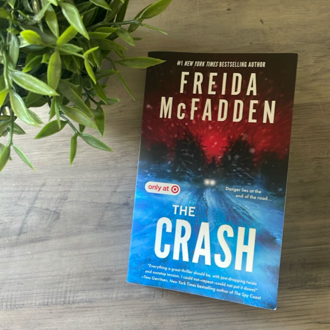 The Crash by Freida mcfadden, Paperback | Pangobooks