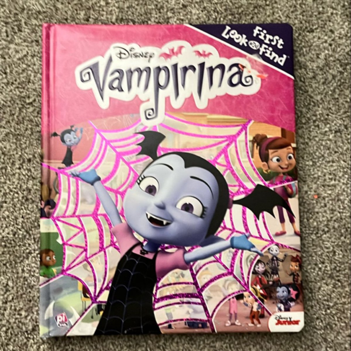 Disney Junior: Vampirina First Look and Find by PI Kids