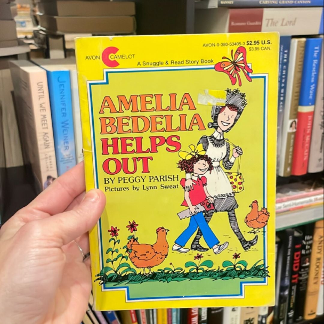 Amelia Bedelia Helps Out by Peggy Parish, Paperback | Pangobooks