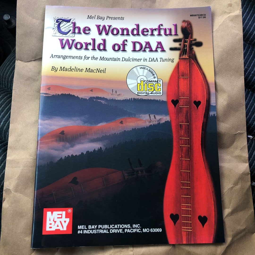 The Wonderful World of DAA by Madeline MacNeil, Paperback | Pangobooks