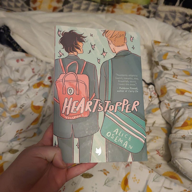Heartstopper by Alice Oseman, Paperback | Pangobooks