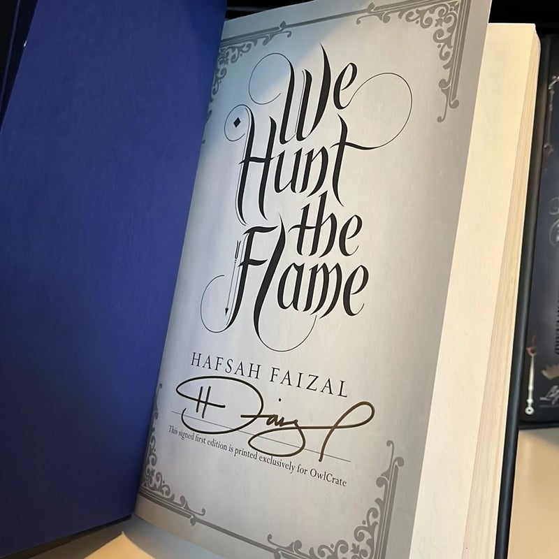 We Hunt the Flame owlcrate edition by Hafsah Faizal, Hardcover | Pangobooks