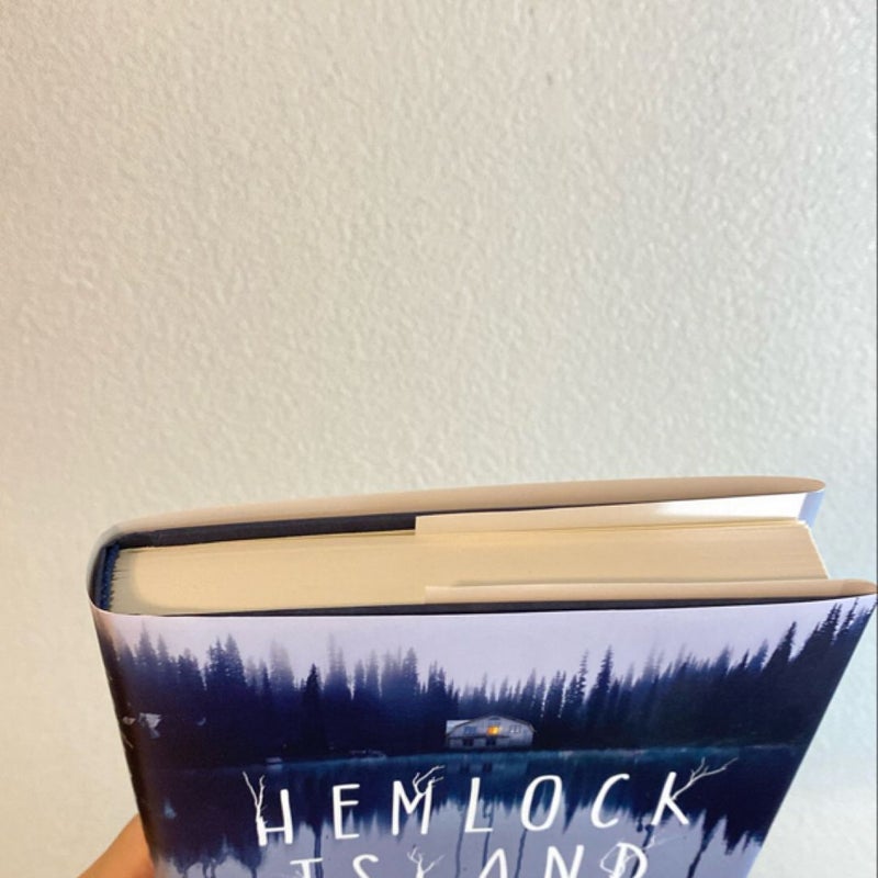 Hemlock Island by Kelley Armstrong