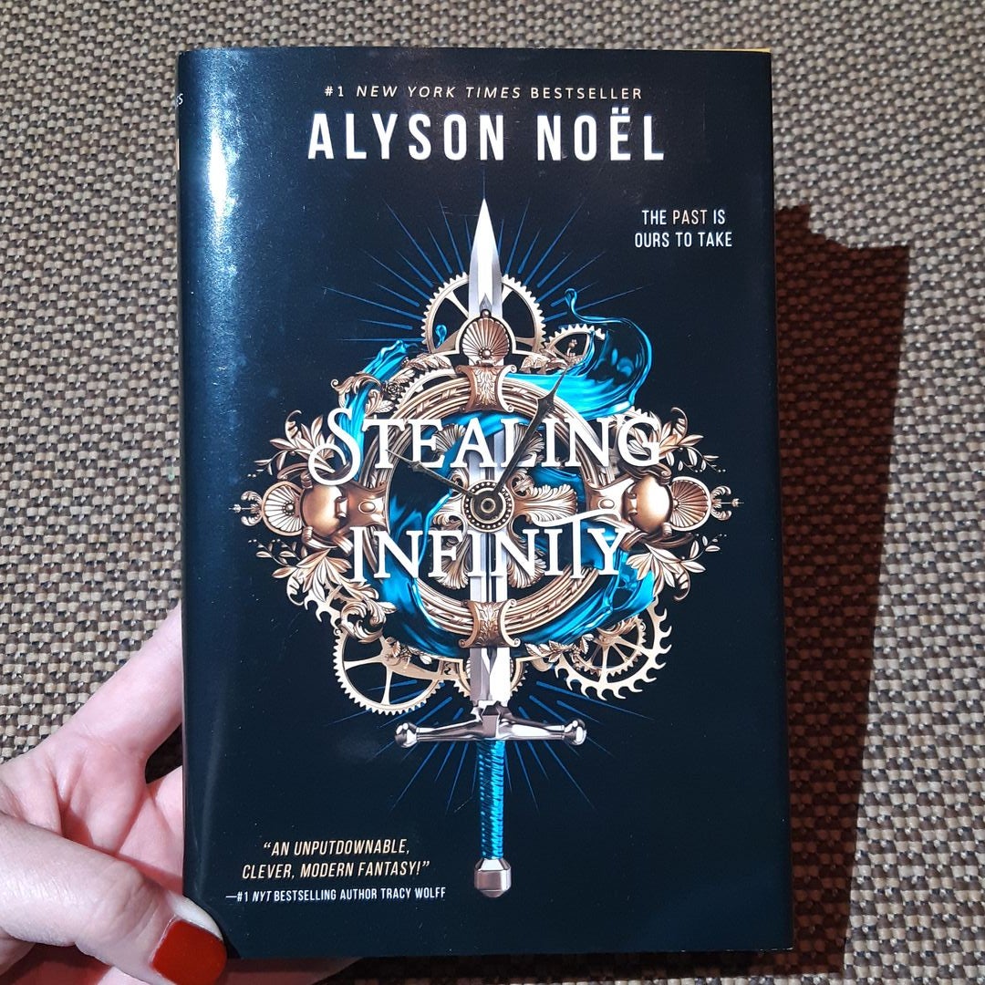 Stealing Infinity by Alyson Noël, Hardcover | Pangobooks
