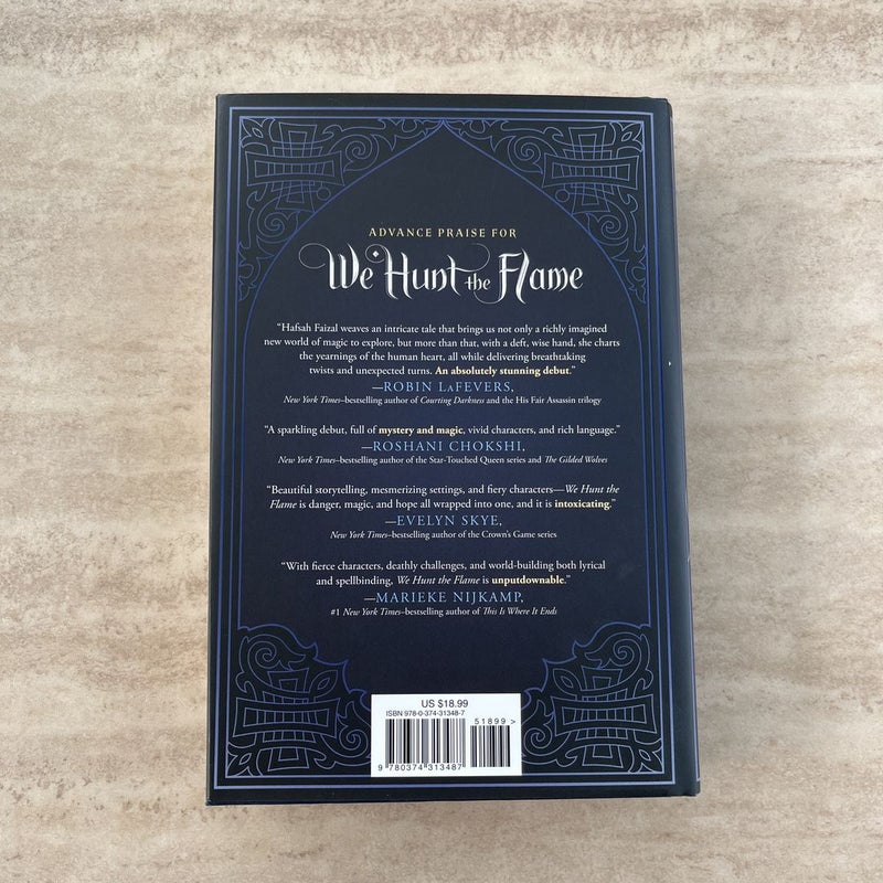 We Hunt the Flame by Hafsah Faizal , Hardcover | Pangobooks