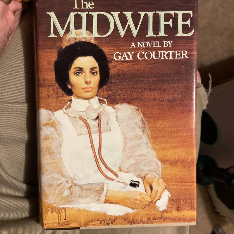 The Midwife by Gay Courter, Hardcover | Pangobooks